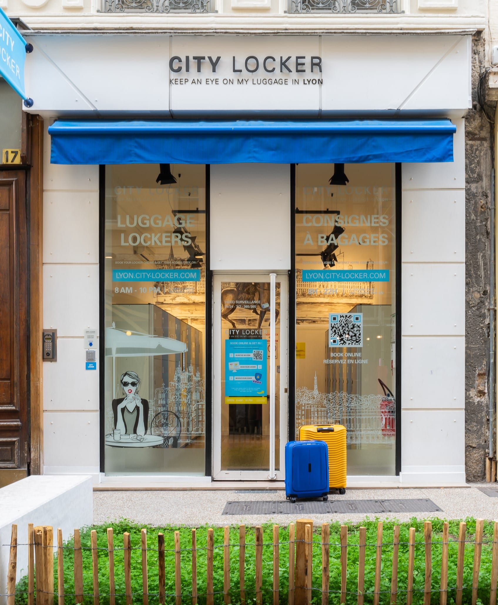 Luggage locker - Lyon City Tour